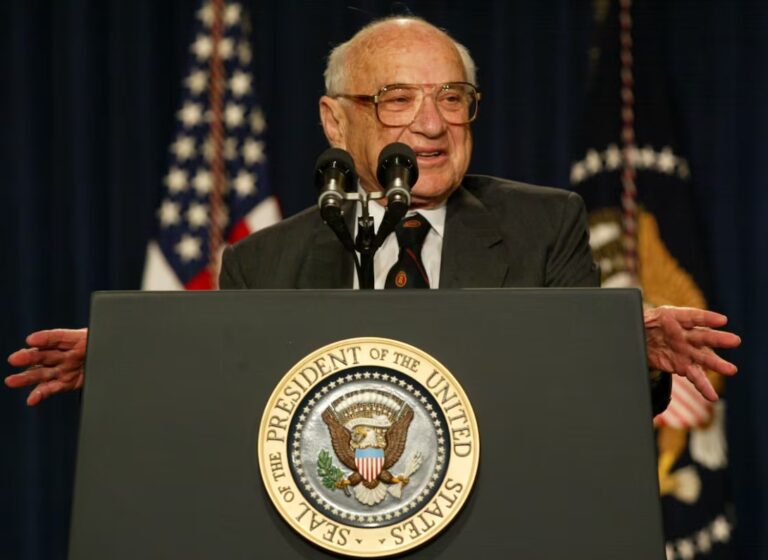 La historia del Milton Friedman, el hombre de la buena estrella que ...